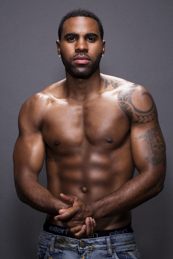Jason Derulo Gets Naked Inside Jamari Fox