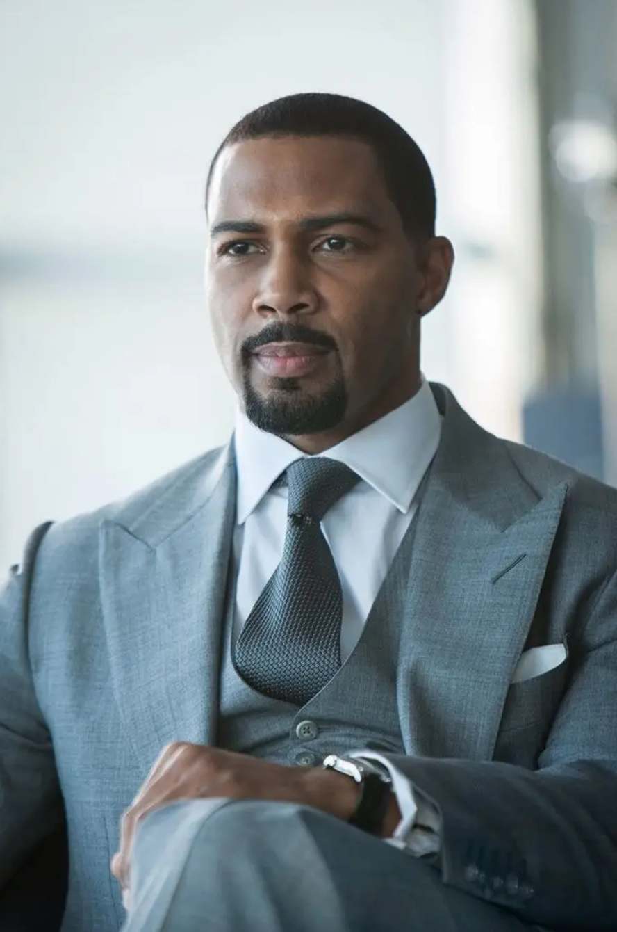 omari hardwick wants us to look at his bawdy as he talks about the ...